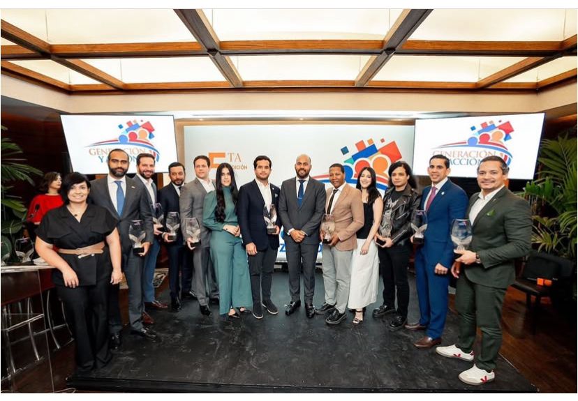 Generacion en Accion realiza su 5ta. premiación "Nacional de Liderazgo Joven"
